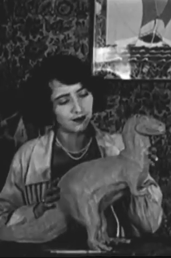 Pathé Review: Monsters of the Past - 1923 | Filmow